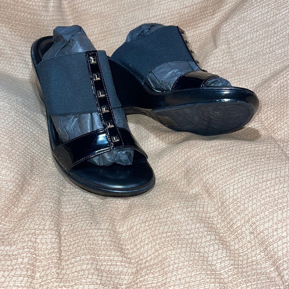 dexflex comfort | Shoes | Dexflex Comfort Womens Open Toe Slide Wedge ...
